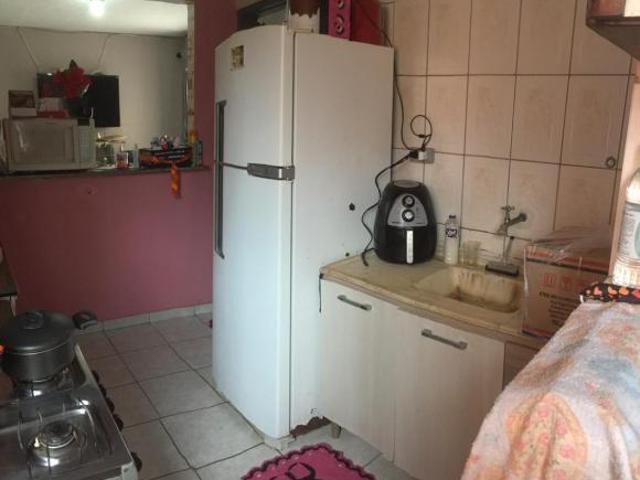 Apto 2 qtos, sala terraço, gar, próx praia/merc etc $170.mil