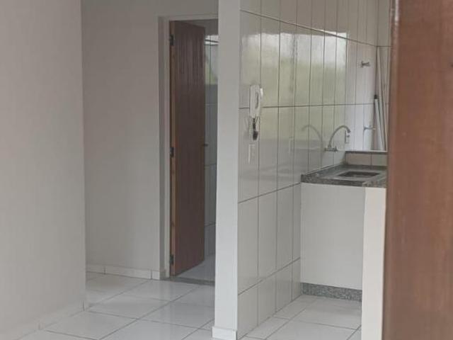 Apto 2 quartos com ótima localização no Bairro Dom Pedro I