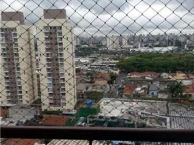 Apto. 3 dorm./ com armários / 2 vagas /2 sacadas, na Rua Antonieta Leitão