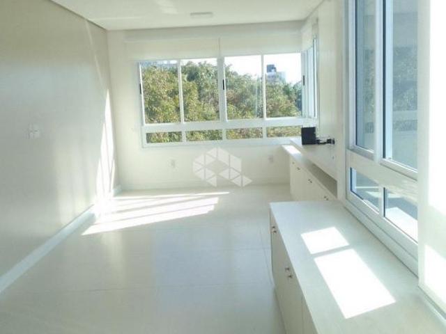 Apto 3 dormitórios,01, suite, mobiliado, semi novo, c/churrasqueira, vaga de garagem na Vila Ipiran