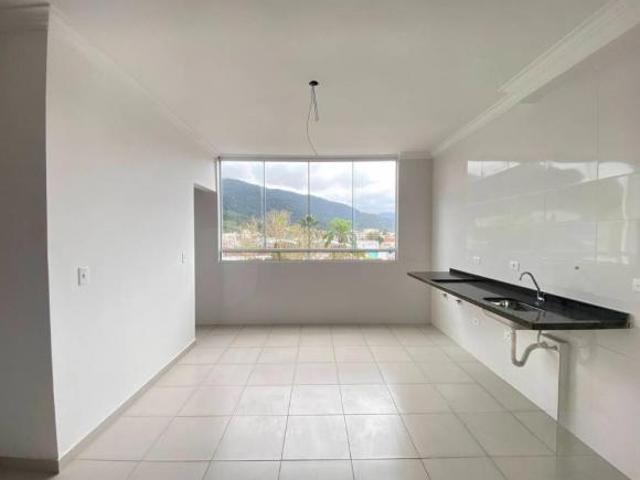 Apto 3 dorms com suíte, 2 vagas, 111m2 no centro de Ubatuba