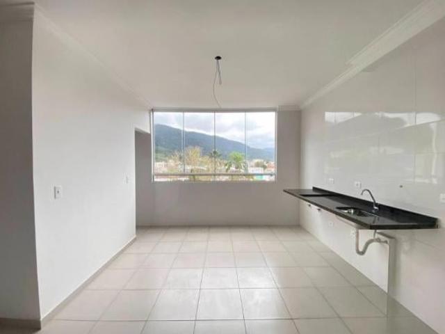 Apto 3 dorms com suíte, 2 vagas, 111m2 no centro de Ubatuba