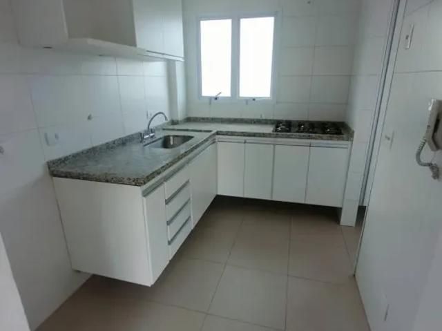 Apto 3 dorms com varanda gourmet, vista ao mar!