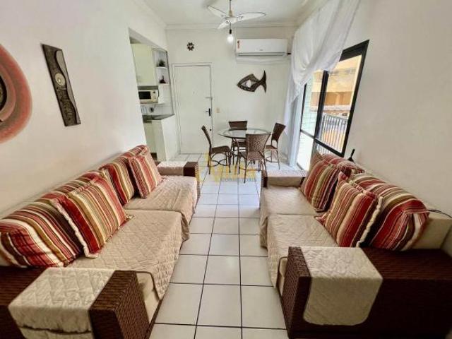 Apto 3 dorms sacada, 1 vaga, 450m da praia Enseada