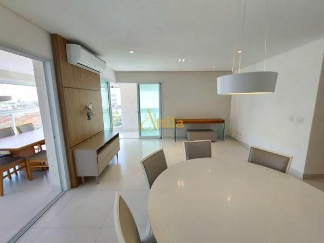 Apto 3 suítes, 200mts praia Enseada, 2 vagas, lazer