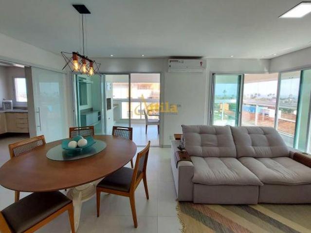 Apto 3 suítes, 200mts praia Enseada, 2 vagas, lazer