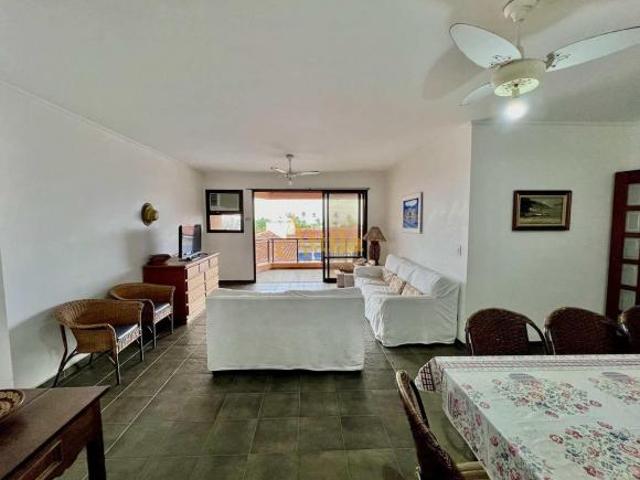 Apto 4 dorms sacada, 2 vagas, 200mts praia Enseada