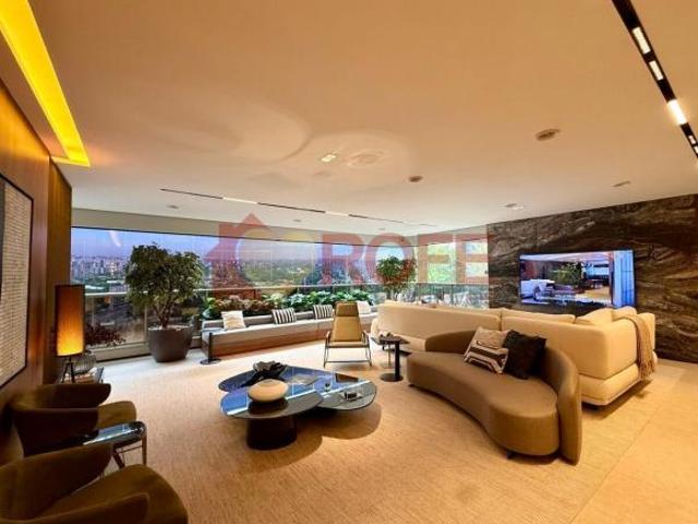 APTO 4 SUÍTES 4 VAGAS 290M² COM VISTA ESPETACULAR PARA O PARQUE IBIRAPUERA E AV. PAULISTA