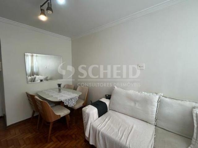 Apto 55m² reformado, no Jd. Marajora 2 dorm 1 vaga