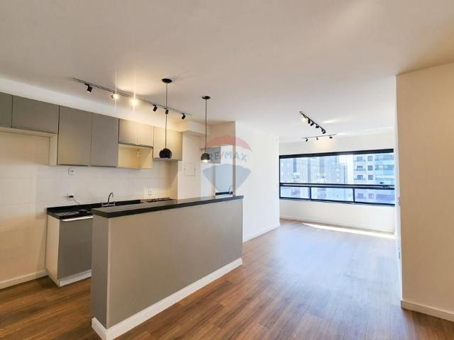 Apto 69 m², 2 dorm, varanda na Vila Augusta