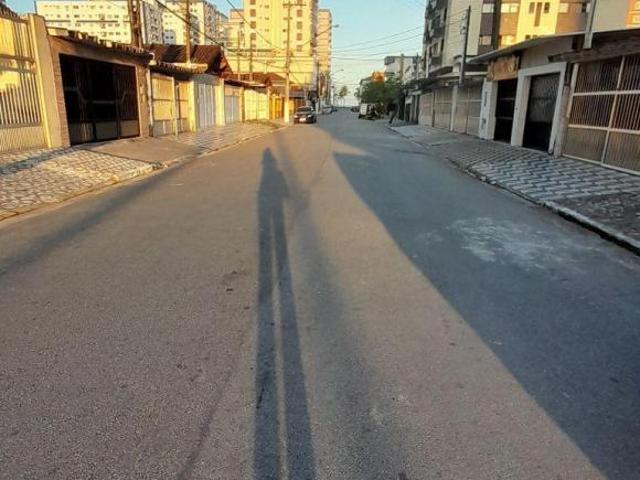 Apto 90m² com suíte, sacada e lazer a 100m da praia – Ocian PG