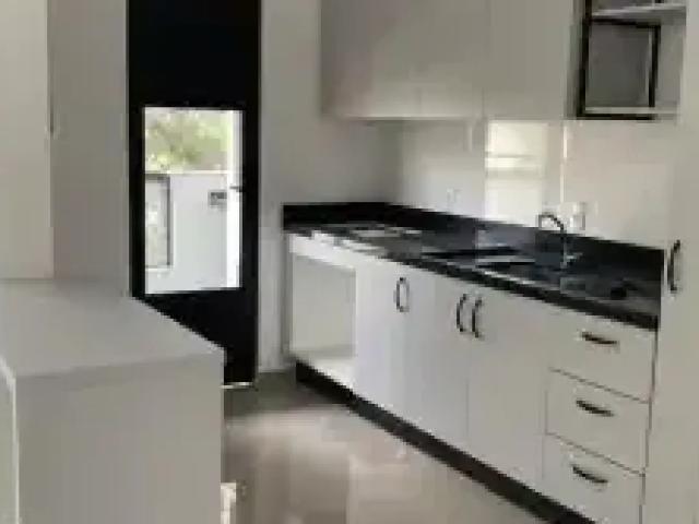 Aptos 1 dormitório sendo suite a 800 metros da Universidade