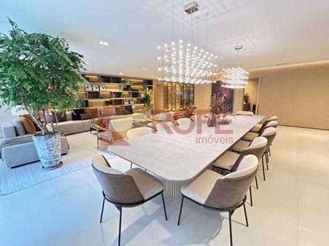 Aptos 3 dorm de 194m2 a 237 m² a partir de 6MM Vila Nova Conceição São Paulo/