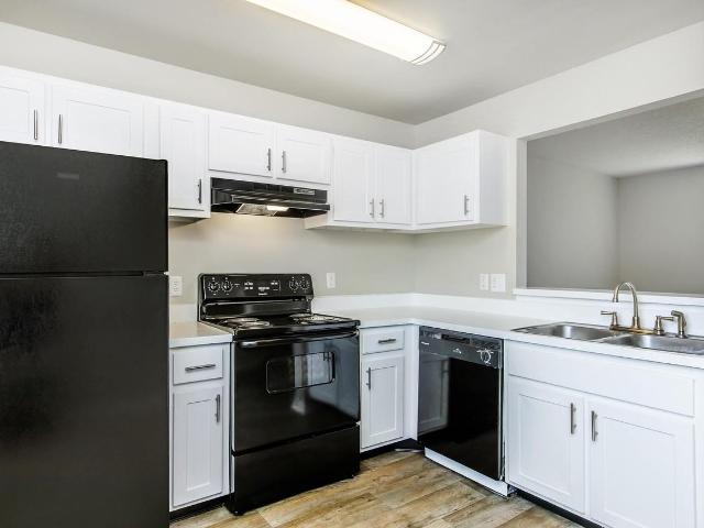 Aqua Links 3 Bedroom Apartment for Rent at 2450 Hartwell Ave, Sanford, FL 32771