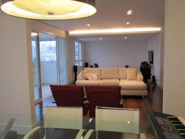 Aquarelli: lindo e bem localizado c/ ampla varanda. Conceito Resort living