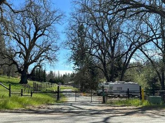 Aqueduct Rd