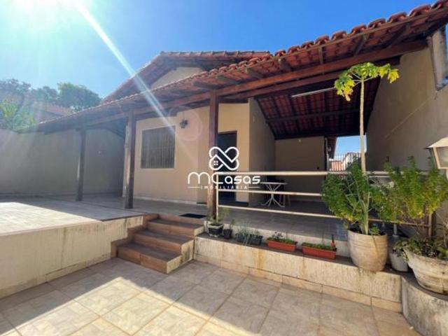 Aquela casa plana no melhor do Bairro Nossa Senhora das Graças