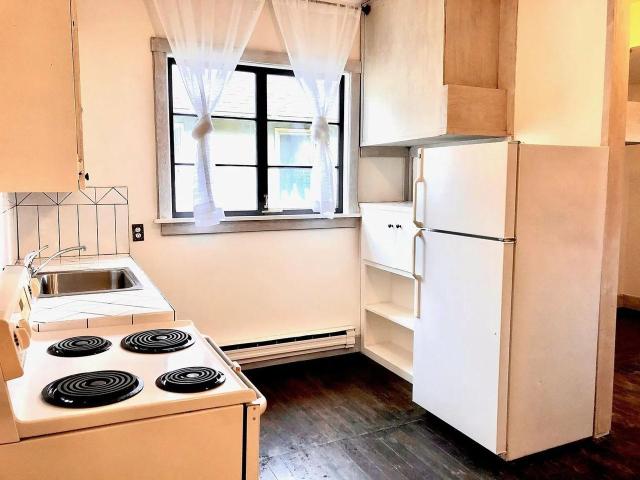 ar1031 Studio Apartment for Rent at 1031 Nw 65th St, Seattle, WA 98117 West Woodland