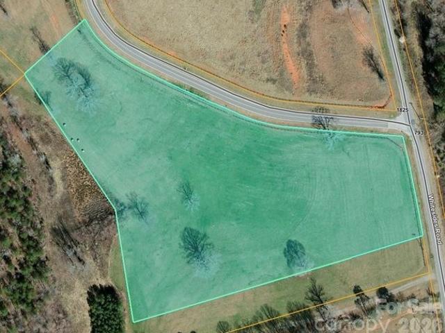 AR Thompson Rd, Mill Spring, NC 28756