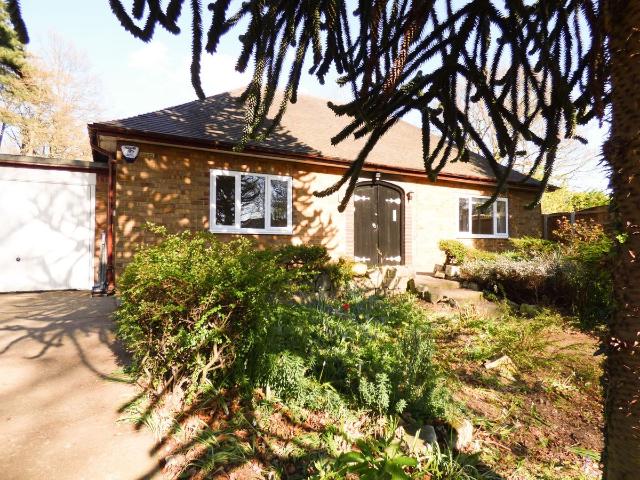 Armthorpe Lane, Barnby Dun DN3, 2 bed bungalow to rent, £995 pcm | PrimeLocation