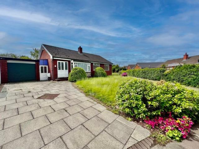 Armadale Road, Ladybridge, Bolton, Lancashire. BL3, 3 bed detached bungalow to rent, £1,150 pcm | PrimeLocation