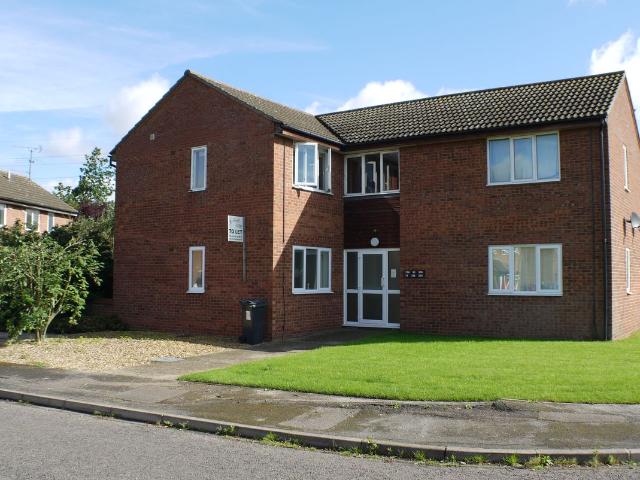 Armitage Way, Kings Hedges, Cambridge CB4, Studio to rent, £850 pcm | PrimeLocation
