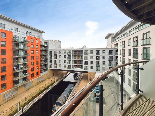 Armouries Way, Hunslet, Leeds LS10, 2 bed flat to rent, £1,150 pcm | PrimeLocation
