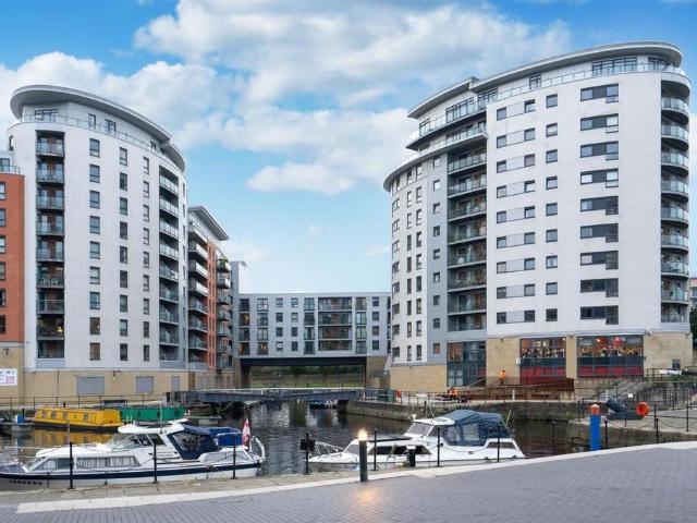 Armouries Way, Leeds LS10 1 bed apartment to rent £1,000 pcm £231 pw