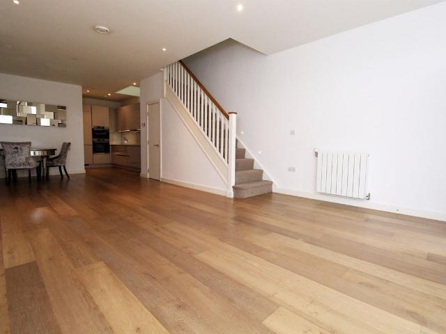 Armstrong Close SE3, 4 bed property to rent, £3,400 pcm | PrimeLocation