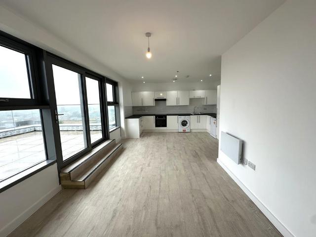 Armstrong House, Peterborough, PE2 2 bed apartment to rent £1,275 pcm £294 pw