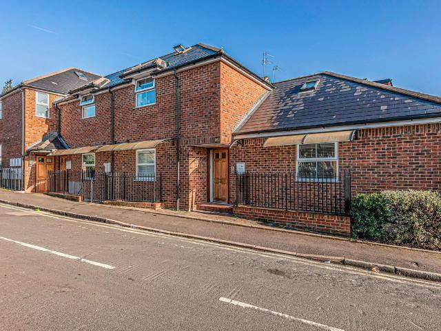 Armstrong Road, Englefield Green, Egham TW20, 2 bed flat to rent, £1,400 pcm | PrimeLocation
