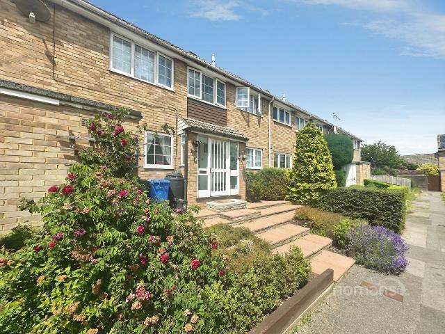 Arncliffe, Bracknell, Berkshire RG12, Room to rent, £850 pcm | PrimeLocation