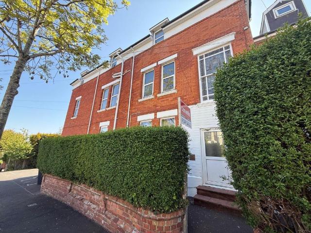 Arnewood Road, BOURNEMOUTH, BH6 3 bed apartment to rent £1,650 pcm £381 pw