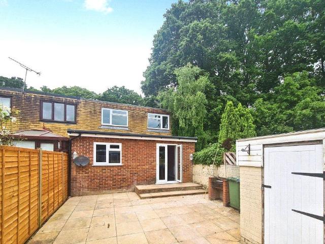 Arnheim Close, Hampshire SO16 4 bed house to rent £1,995 pcm £460 pw