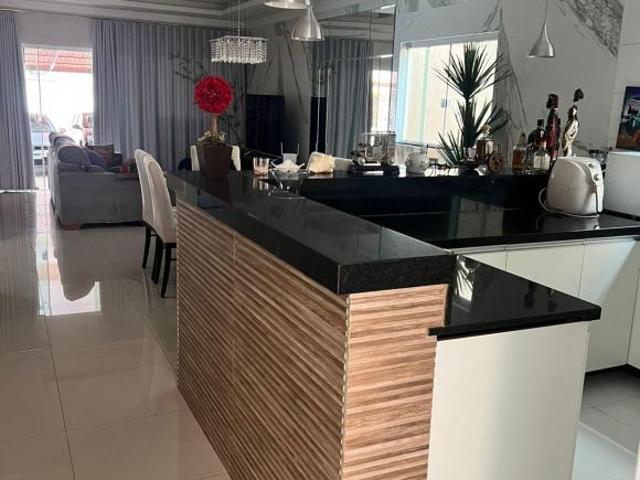 Arniqueiras Linda casa com 3 quartos