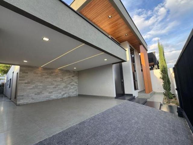 Arniqueiras/400m²/ALTO PADRÃO/4Suítes com Closet/Lavanderia/Armários Planejados/Lazer Completo