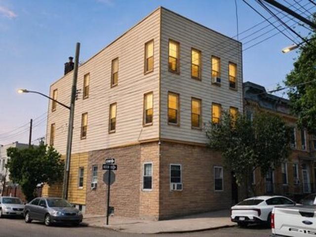 Arnold Ave, Maspeth, Home For Sale