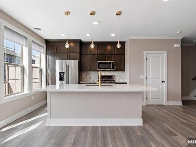 Arnold Dr, Wood Ridge, Home For Sale