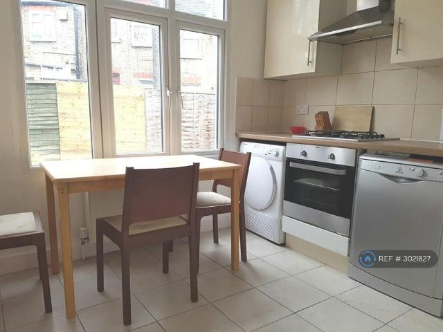 Arnold Road, Seven Sisters, N15 5 bed terraced house to rent £3,350 pcm £773 pw