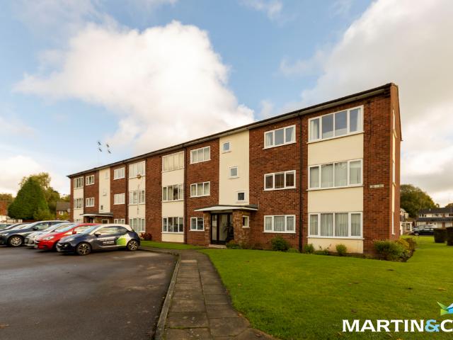 Arosa Drive, Harborne B17, 2 bed flat to rent, £1,200 pcm | PrimeLocation