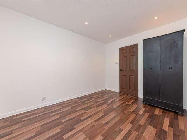 Aragon Court, Bracknell, RG12