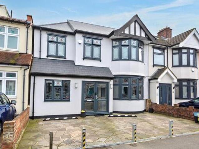 Arandora Crescent, Chadwell Heath, 4 Bedroom Semi detached