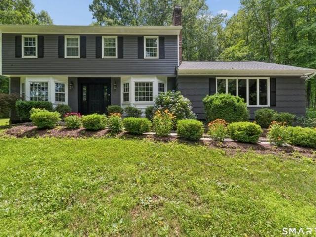 Arapaho Rd, Brookfield, Home For Sale