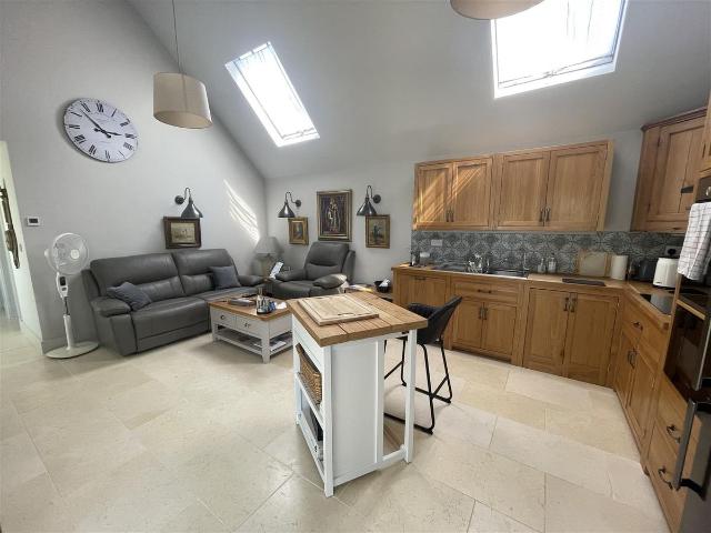 Arbele Barn, Chapel Lane, Blean, Canterbury, Kent CT2, 2 bed property to rent, £1,550 pcm | PrimeLocation