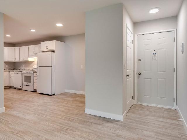 Arbor Arms Apartments 3 Bedroom Apartment for Rent at 2720 Mcdivitt Rd, Madison, WI 53713