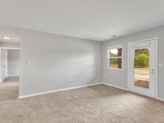 Arbor Crossings 3 Bedroom Apartment for Rent at 834 S Sheridan Dr, Muskegon, MI 49442