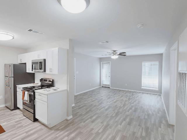 Arbor Creek 1 Bedroom Apartment for Rent at 396 E Southwest Pkwy, Lewisville, TX 75067 Timber Creek Square