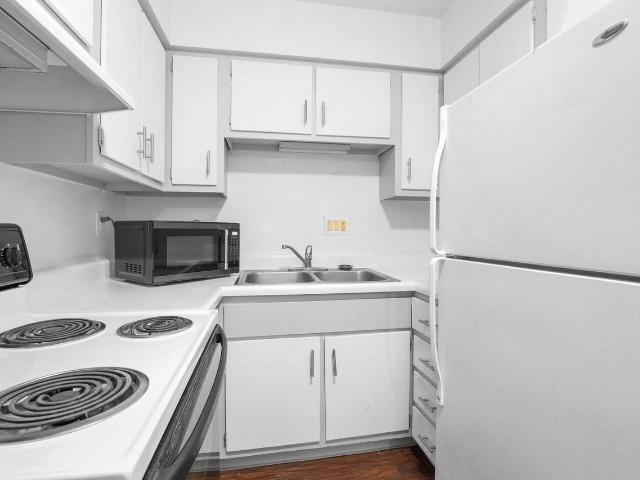 Arbor Manor Apartments 3 Bedroom Apartment for Rent at 212 Churchill Dr, Mooresville, IN 46158