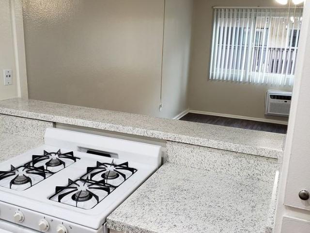 Arbor Park Studio Apartment for Rent at 1219 N State College Blvd, Anaheim, CA 92806 East Anaheim