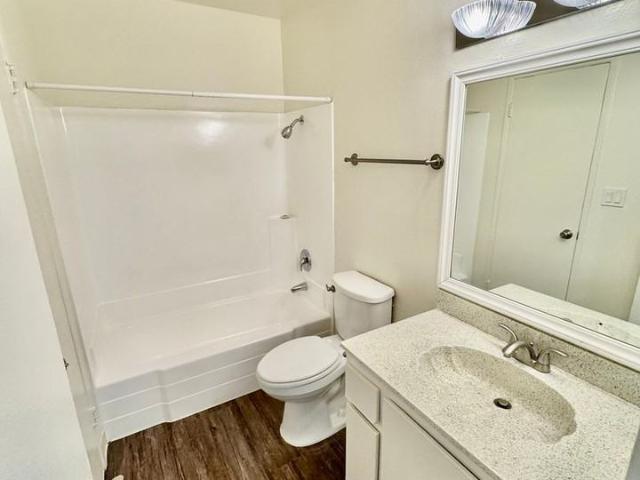 Arbor Park 1 Bedroom Apartment for Rent at 1219 N State College Blvd, Anaheim, CA 92806 East Anaheim
